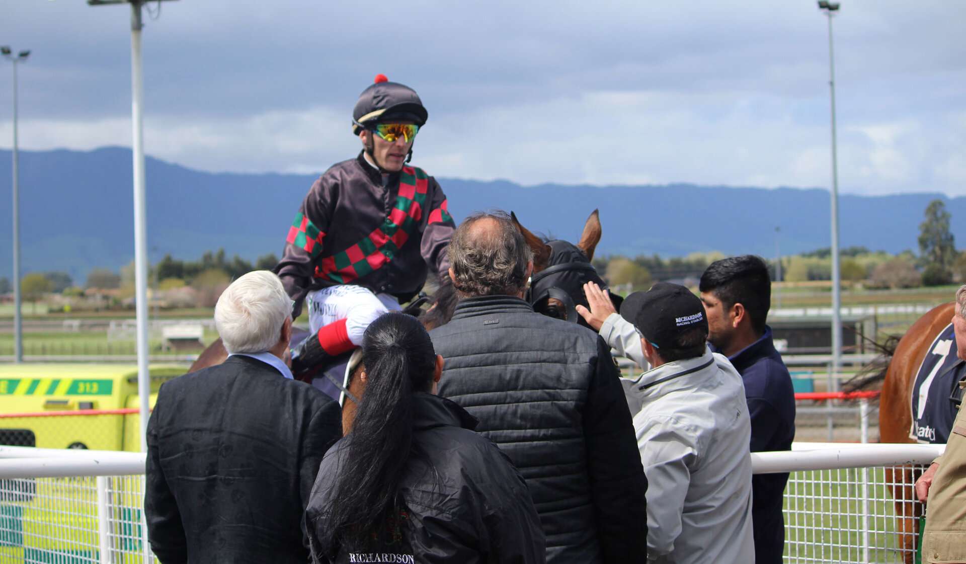 Richardson Racing Stables | Graham Richardson | Gavin Parker | Training ...